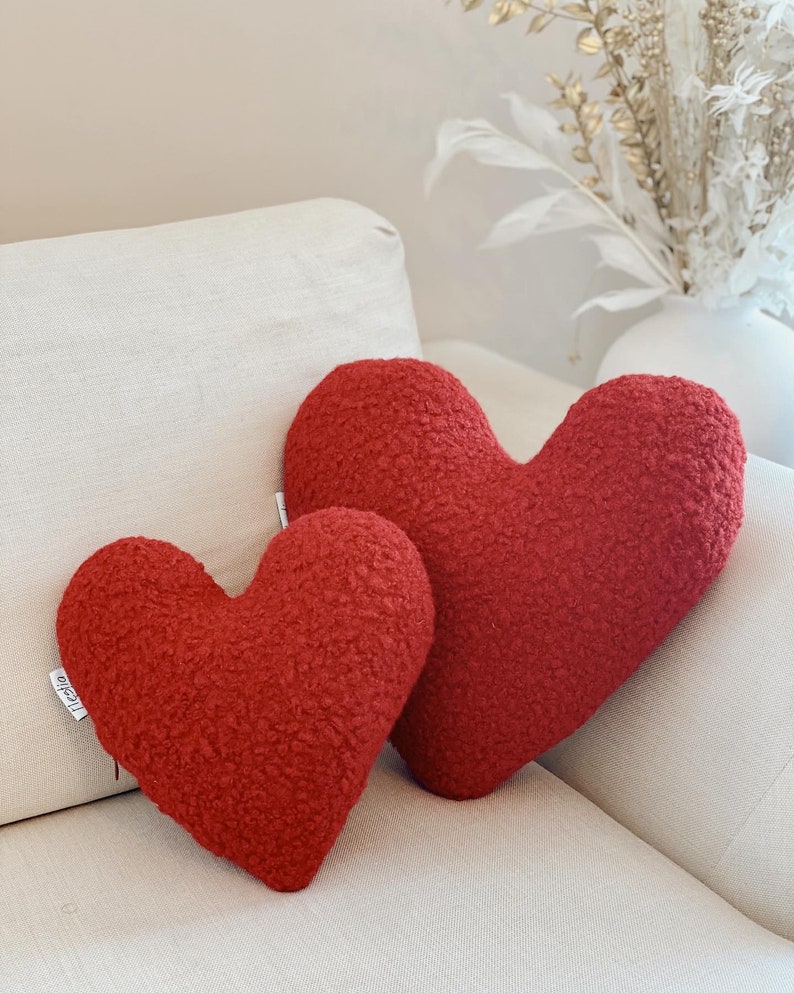 Teddy Plush Heart Shaped Pillow Boucle Heart Cushion Valentine's Day ...