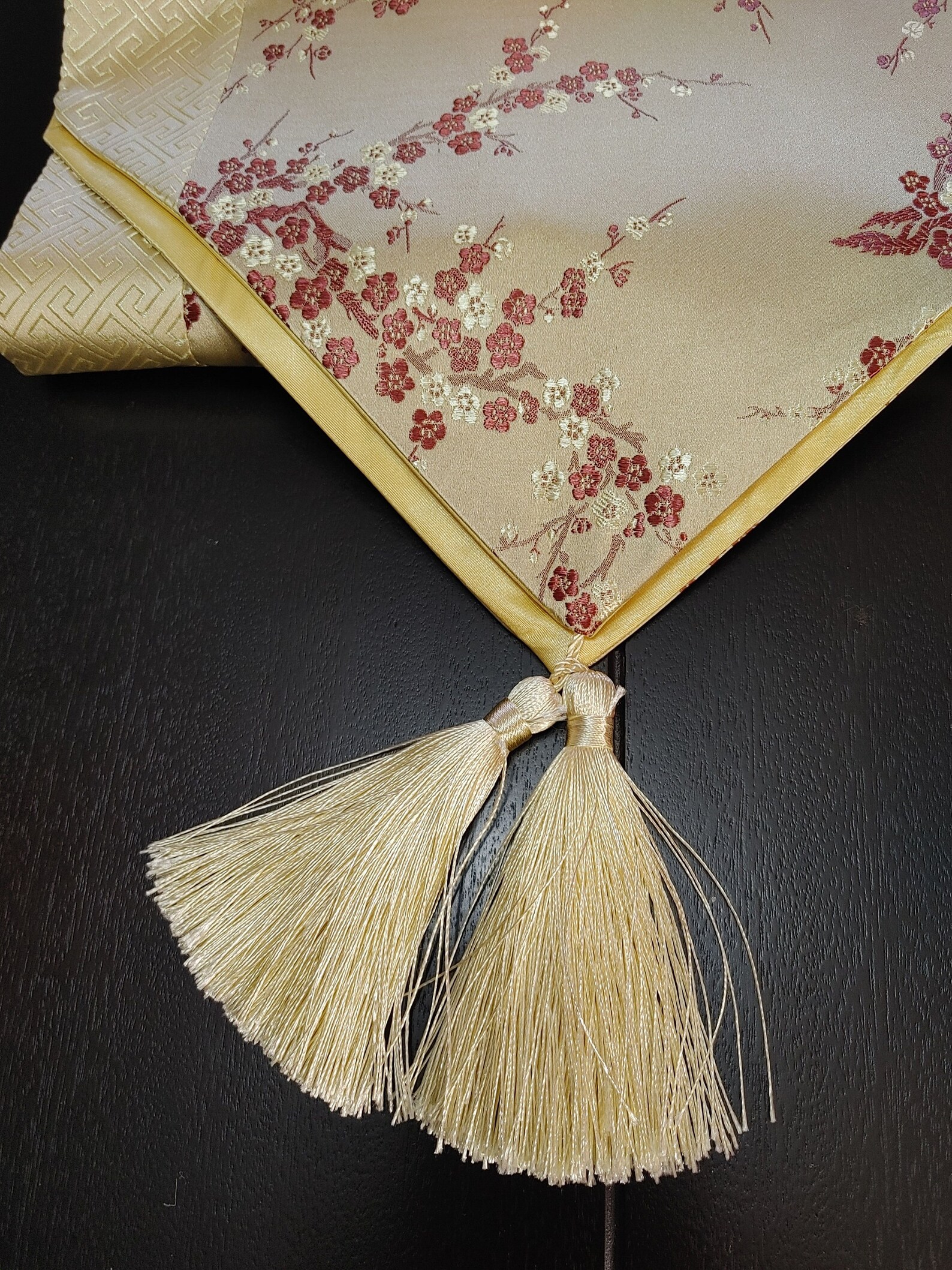 Gold Chinese / Asian Table Runner W Cherry Blossoms 90 L - Etsy Canada