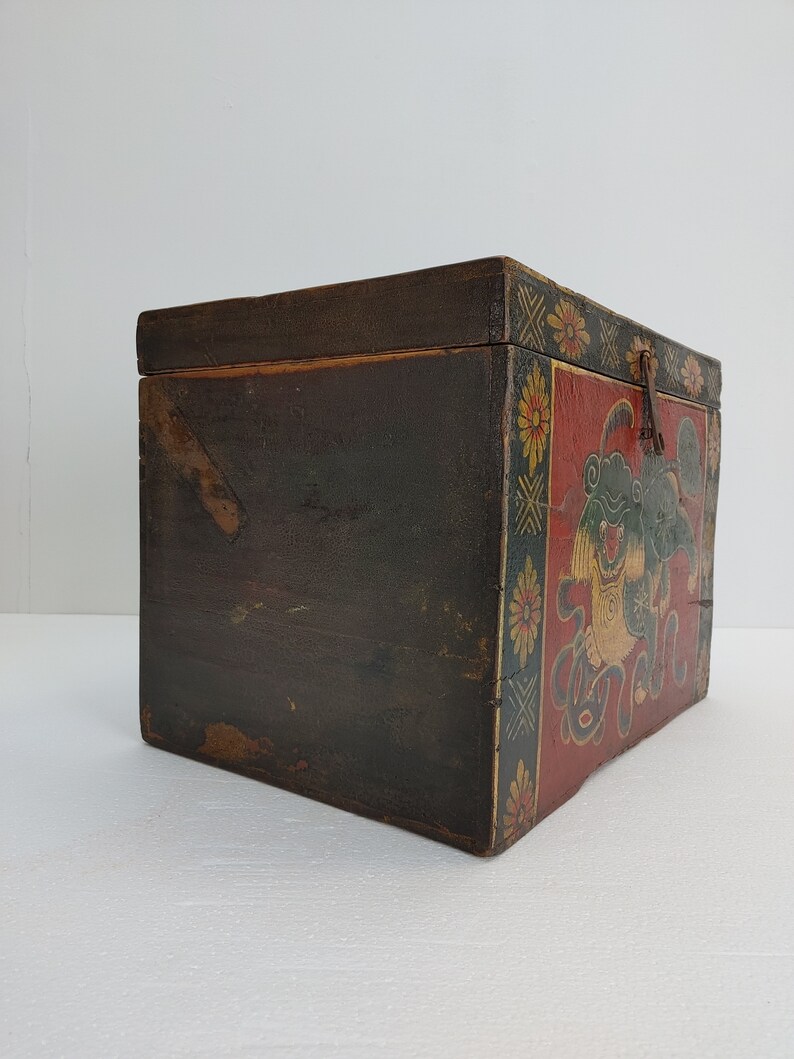 Chinese Antique Wedding Chest/box W / Hand-painted 04264 - Etsy Canada