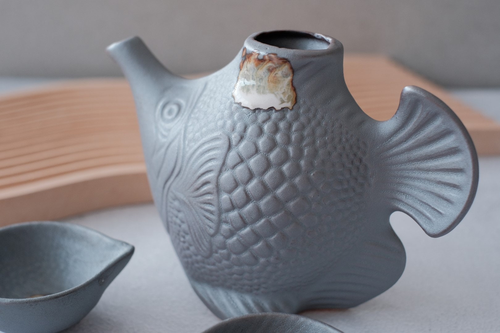 Iron Glaze Fish Shape Ceramic Sake Set Wabi-Sabi Charcoal Set of ...