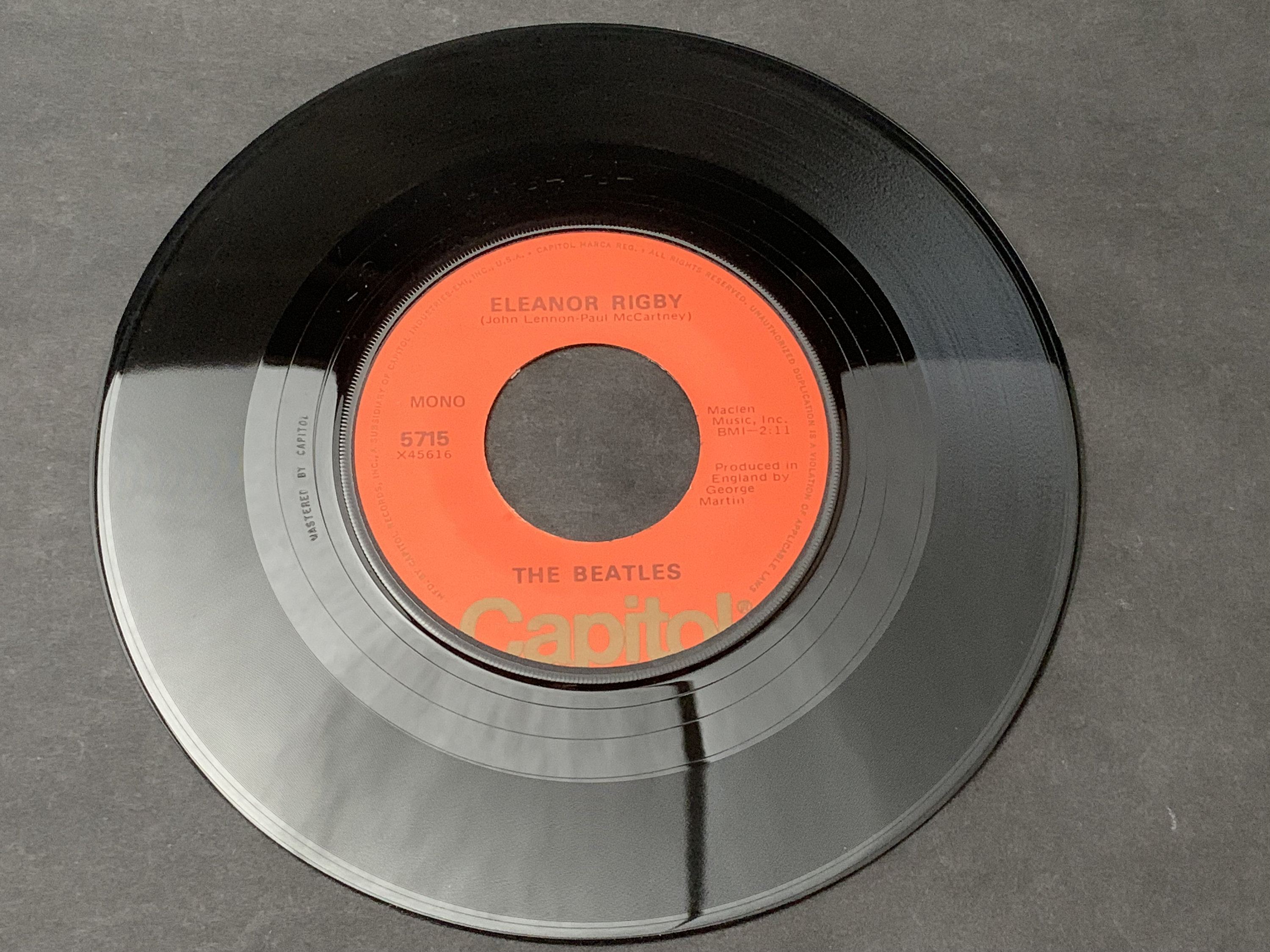 The Beatles Yellow Submarine / Eleanor Rigby 5715 Mono Capitol USA ...