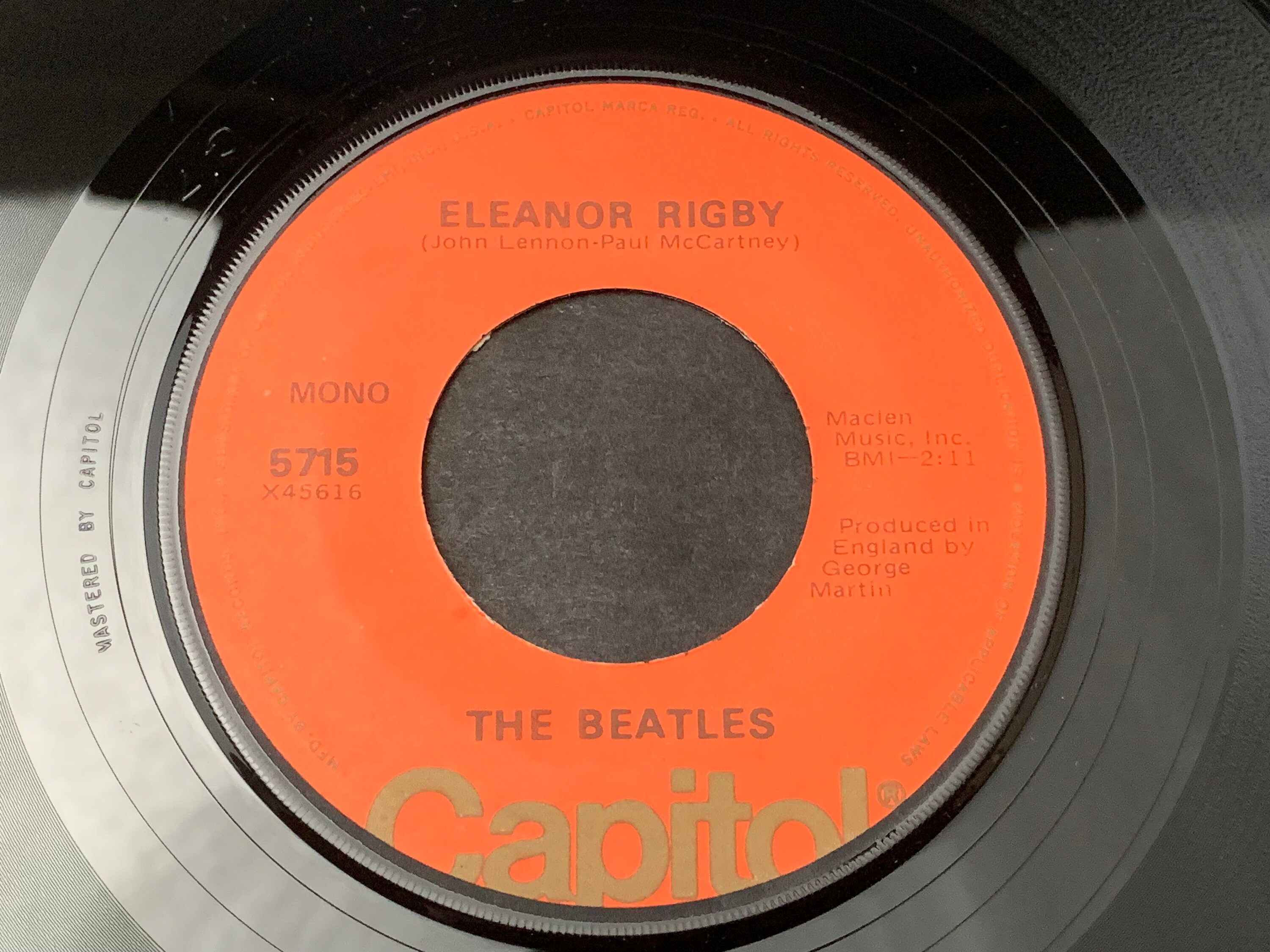 The Beatles Yellow Submarine / Eleanor Rigby 5715 Mono Capitol USA ...
