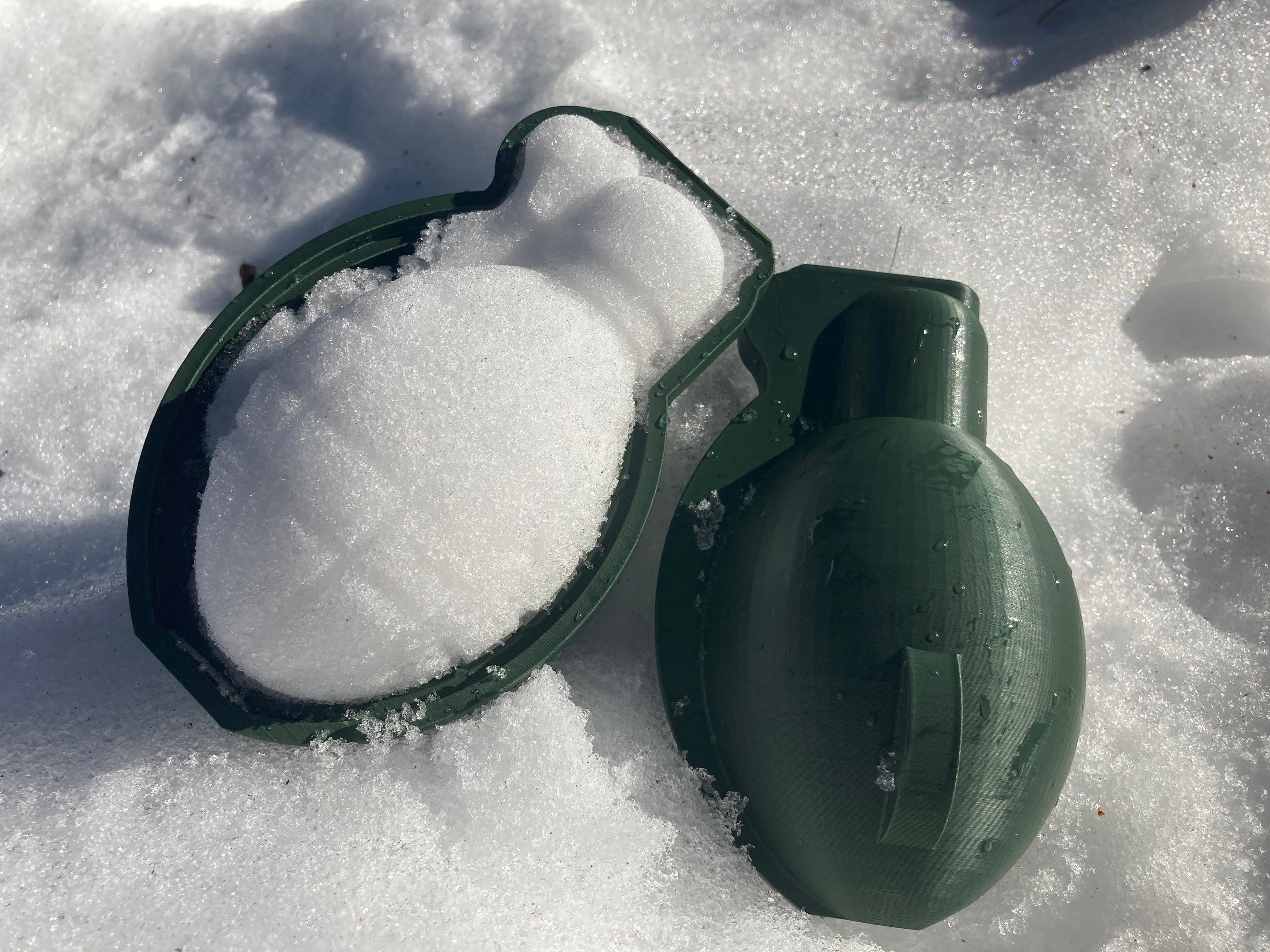 SNOWNADE Grenade Snowball Mold Maker - Etsy