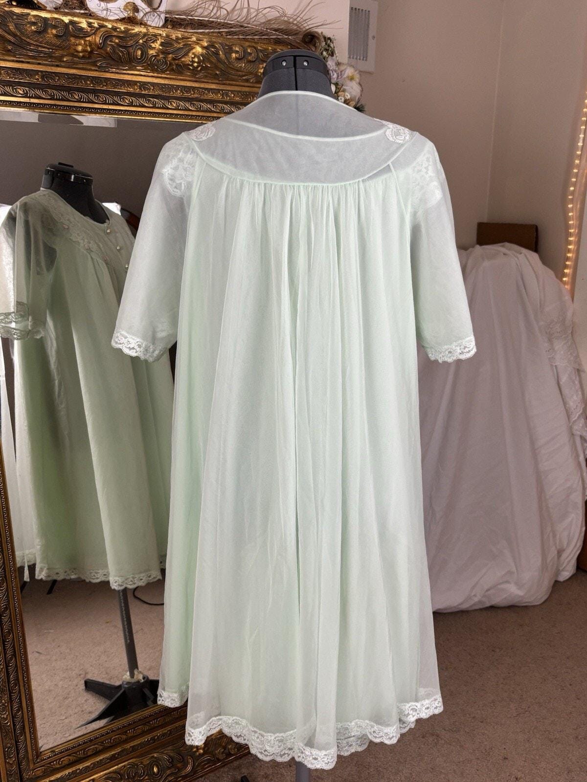 Vintage 1960s Shadowline Peignoir Set Robe Gown Sz Med Mint Green Lace ...