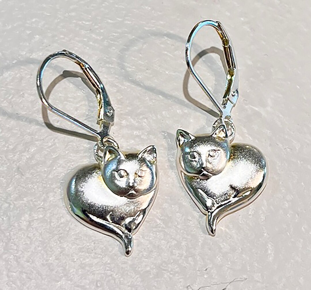 Sterling Silver or 14K Gold Cat Heart Earrings - Etsy