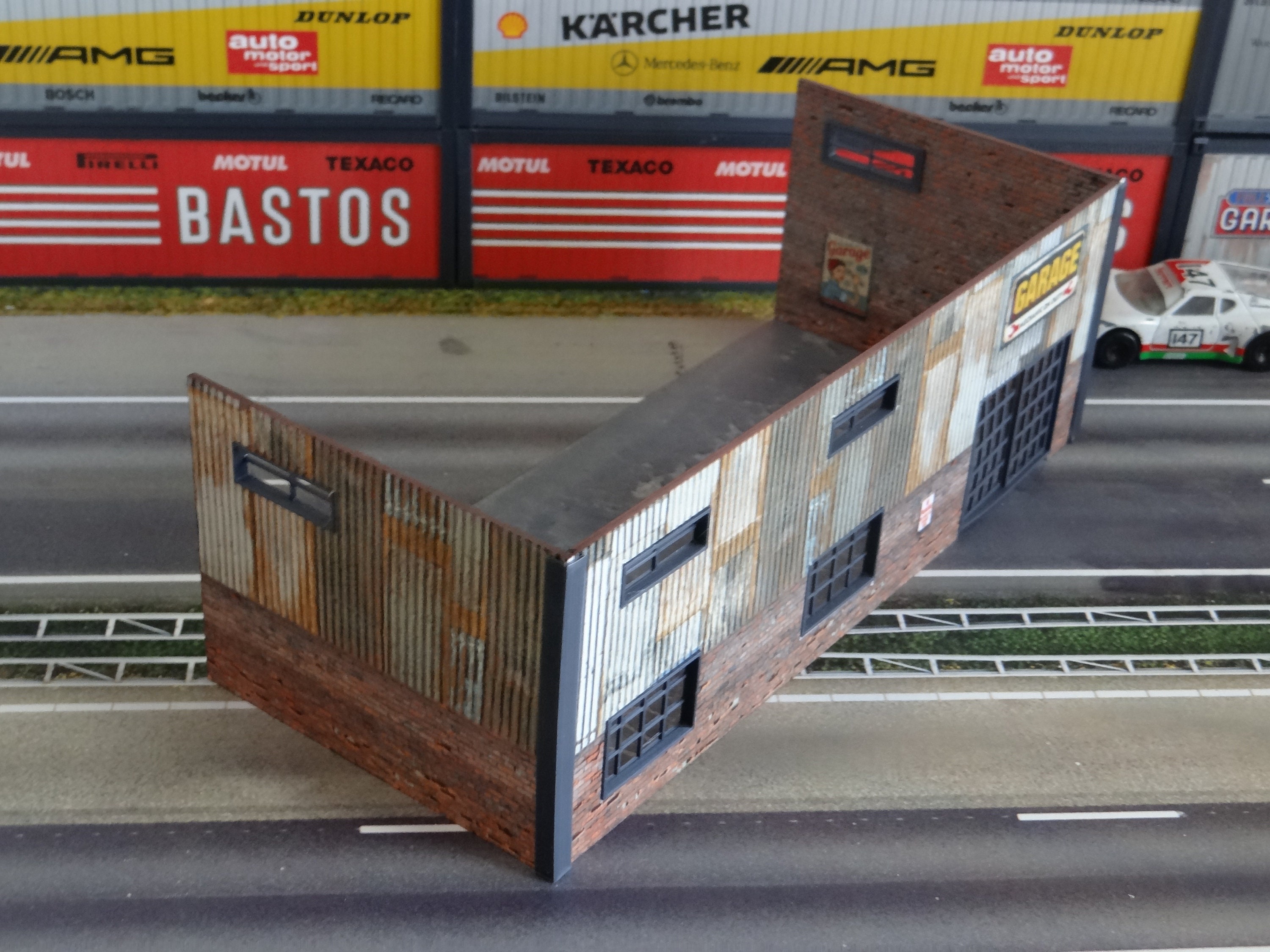 Auto Service Car Model Garages / Scale 1:60, 64 / Car Models Display ...