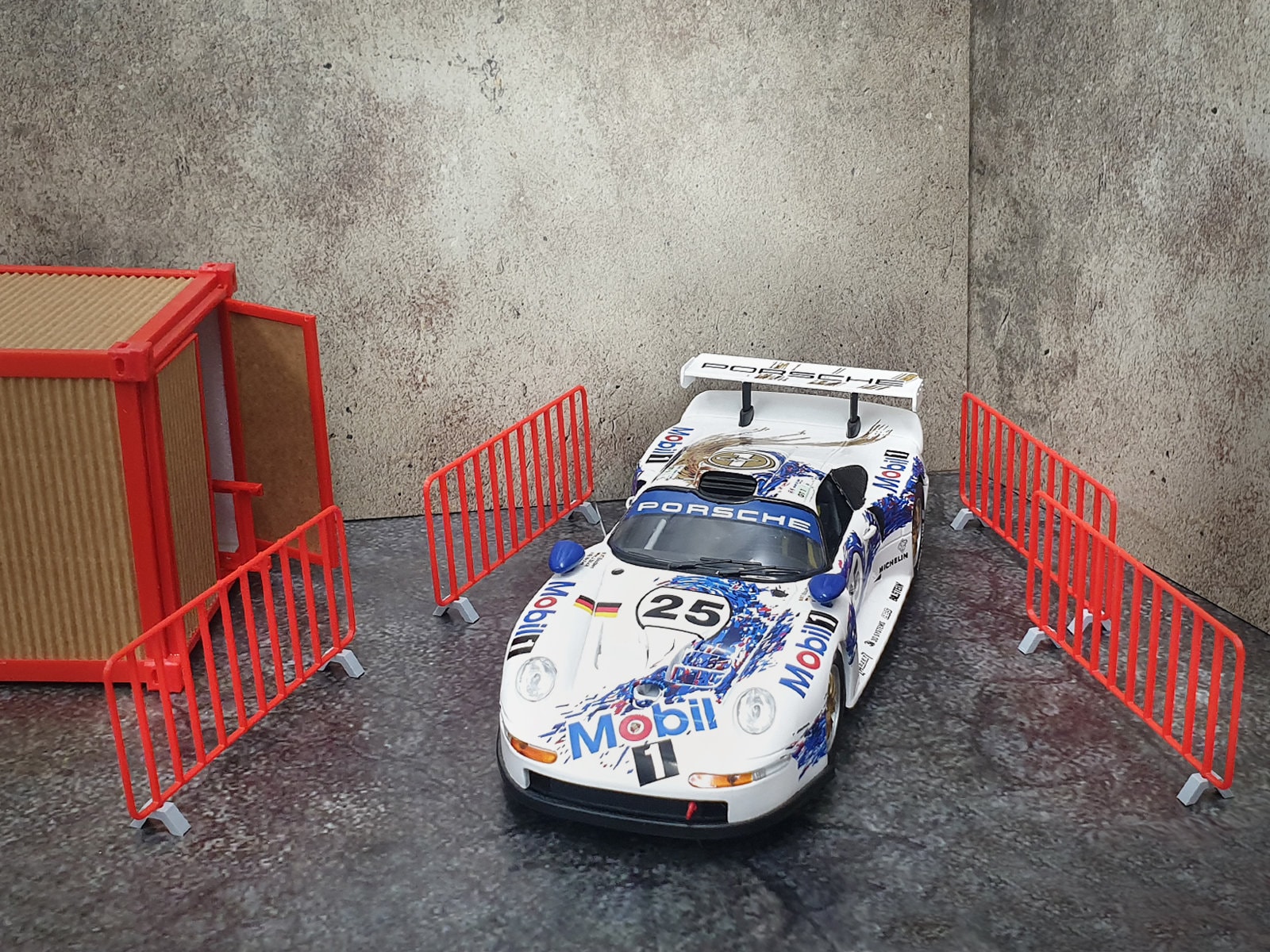 1:18 Scale Diorama Crowd Control Barriers, Racetrack Decoration (set of ...