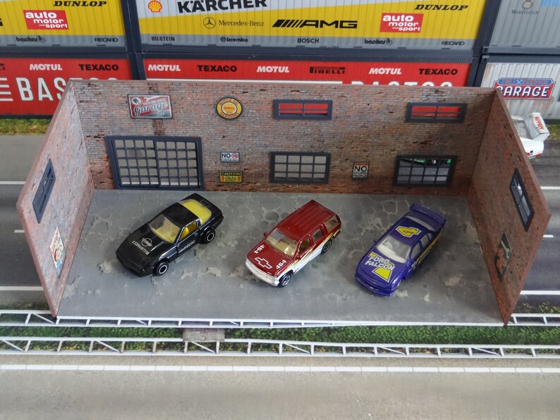 Auto Service Car Model Garages / Scale 1:60, 64 / Car Models Display ...