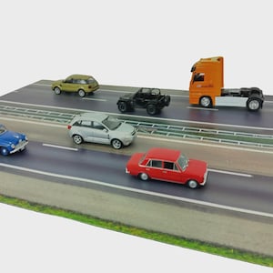 1:43 Scale Highway Diorama Base – Diecast Car Display - Etsy