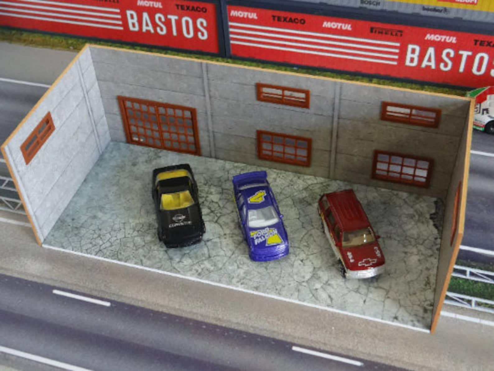 Auto Service Car Model Garages / Scale 1:60, 64 / Car Models Display ...