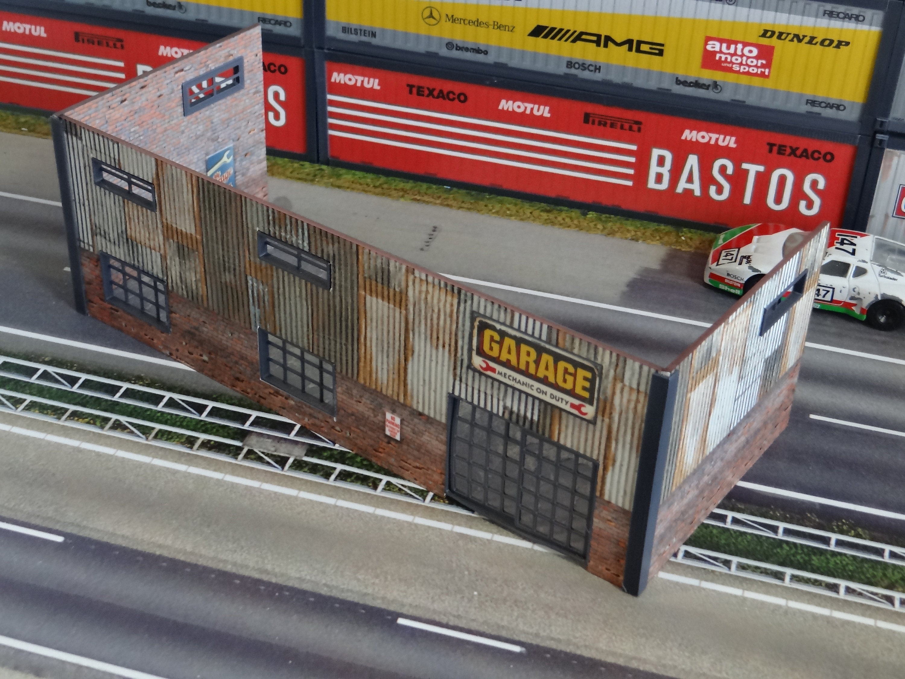Auto Service Car Model Garages / Scale 1:60, 64 / Car Models Display ...