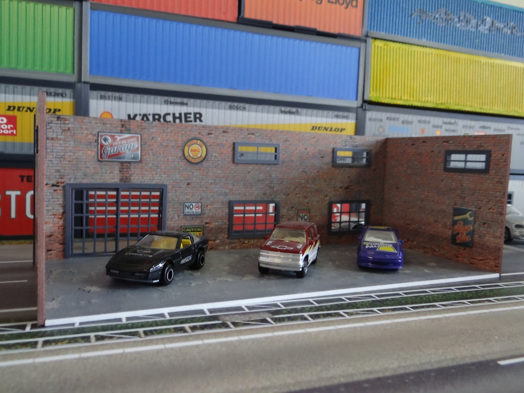 Auto Service Car Model Garages / Scale 1:60, 64 / Car Models Display ...