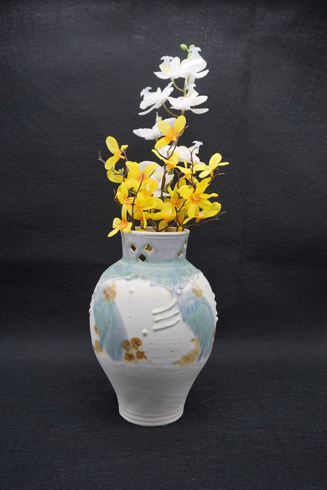 Earthenware Flower Vase, Pottery Vase, USA Made by Roselyn Tyge, 1980's ...