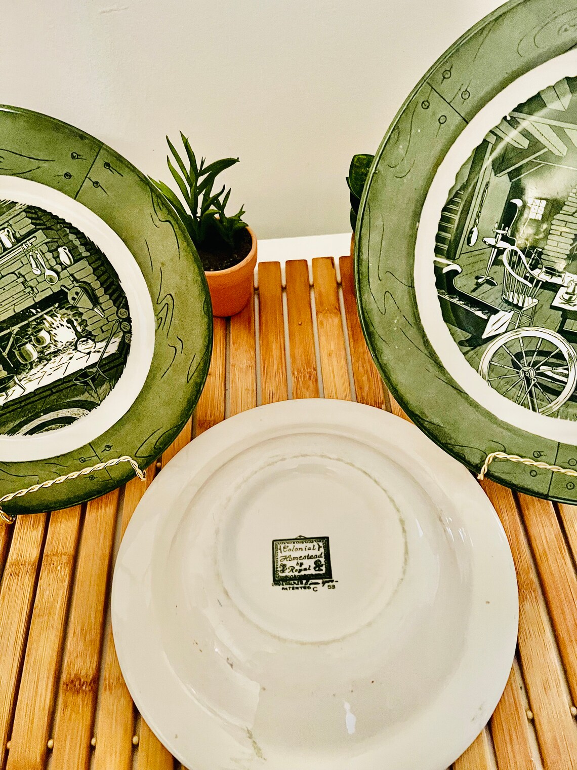 Set of Colonial Homestead Plates and Bowl - Etsy