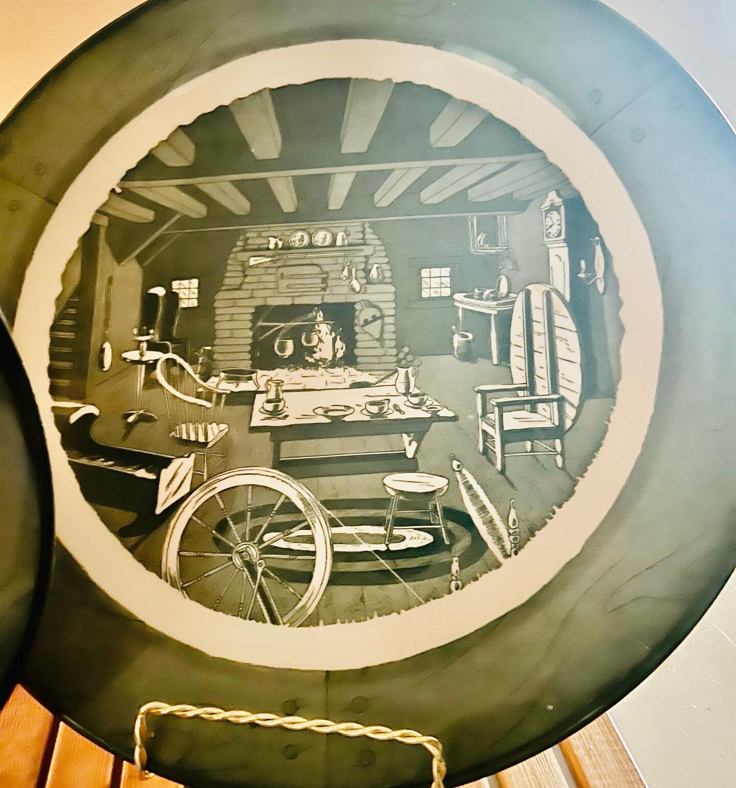 Set of Colonial Homestead Plates and Bowl - Etsy