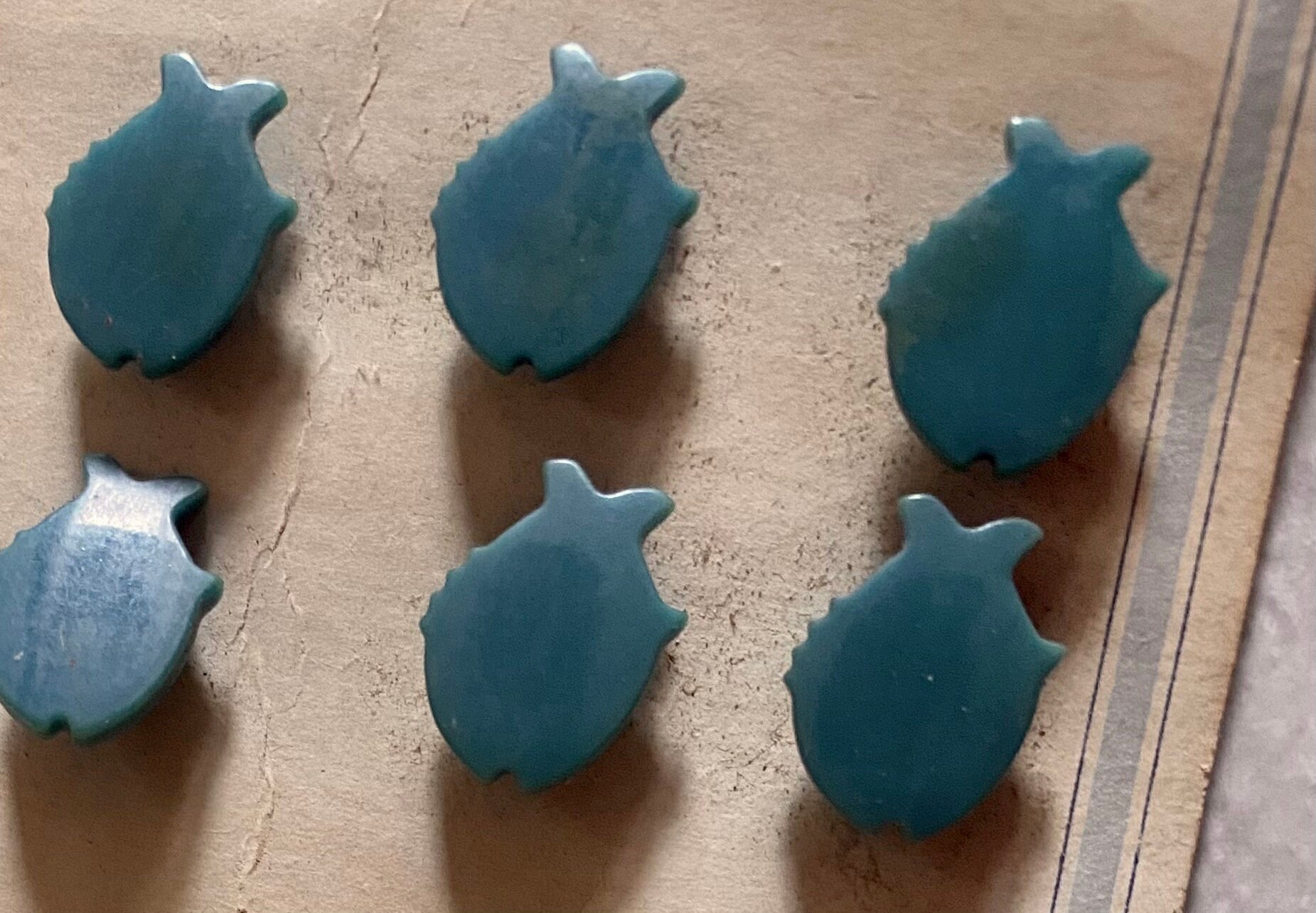 Teal BLUE MOON BAKELITE Set of Six 1930’s Realistic Scarce Fish Buttons ...