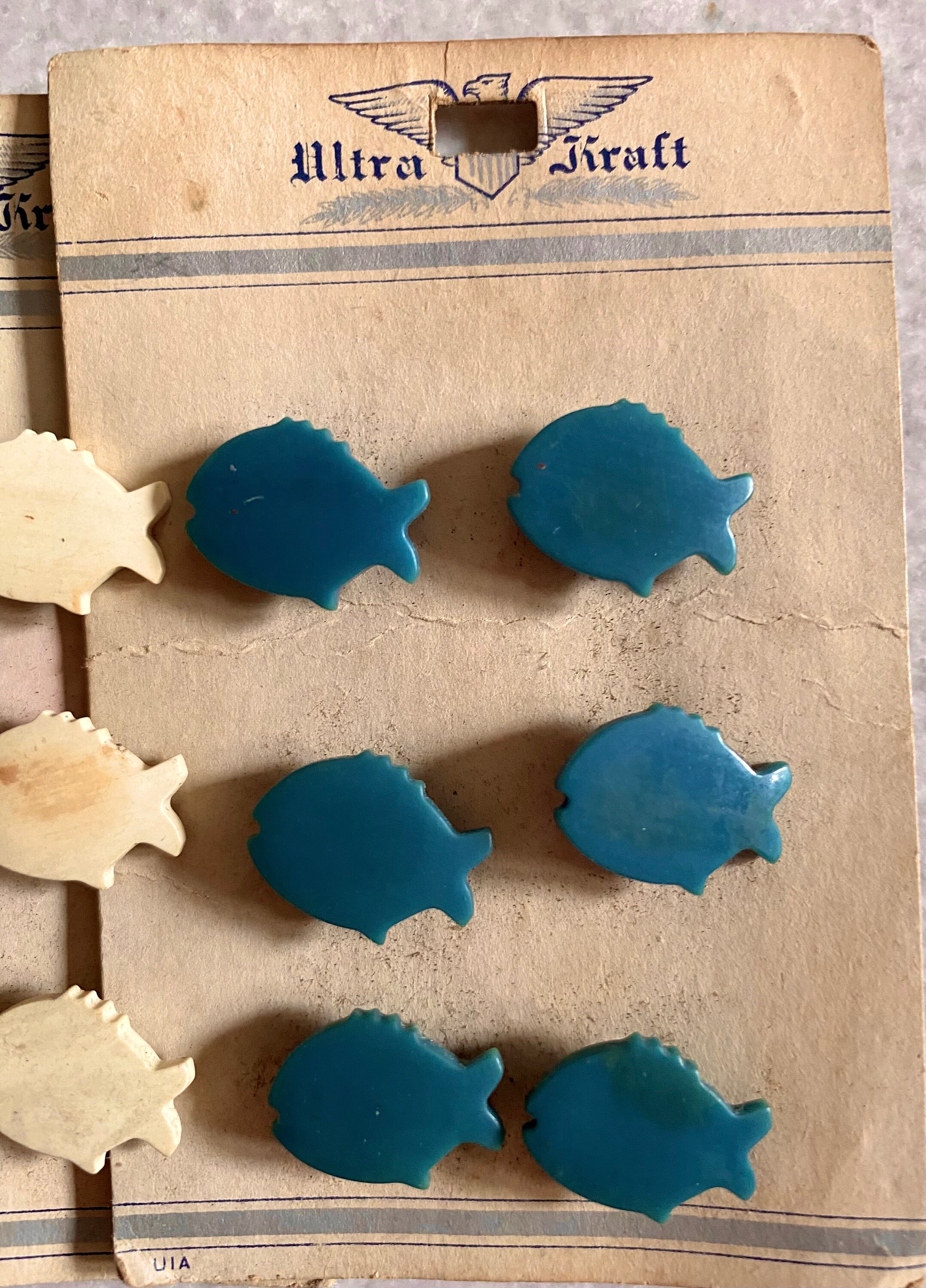 Teal BLUE MOON BAKELITE Set of Six 1930’s Realistic Scarce Fish Buttons ...