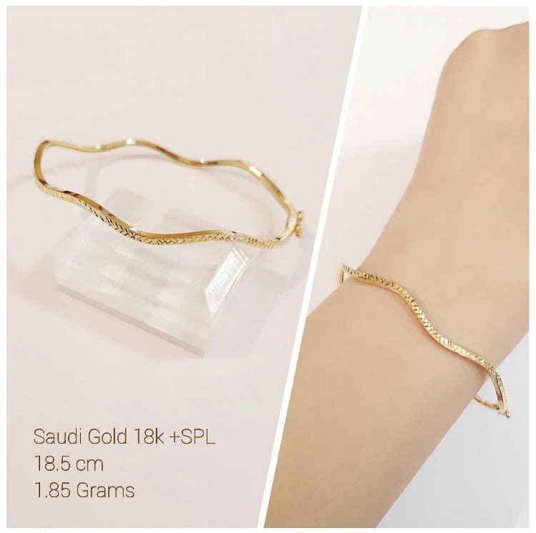 18k solid gold: wavy bangle fine Jewelry elegant bangle | Etsy