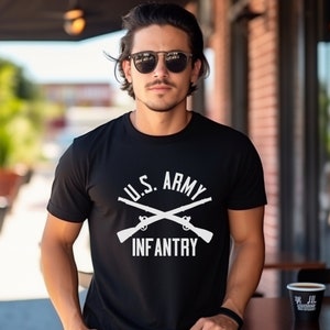 US Army Infantry T-shirt: Veteran Cross Rifle Design - Etsy
