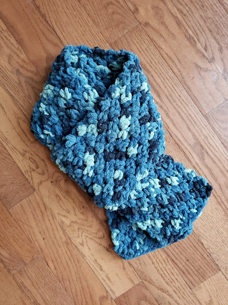 Bernat Blanket Yarn Scarf Crochet Pattern: Easy One-skein Design (PDF ...