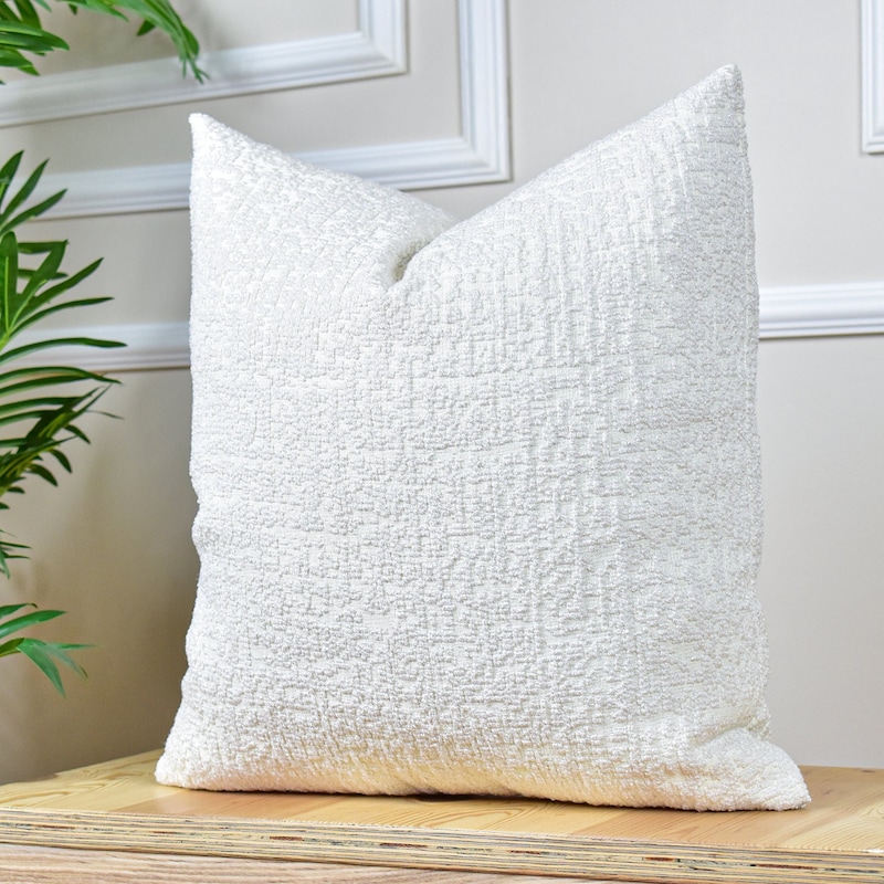 Amazing White Accent Pillow Images