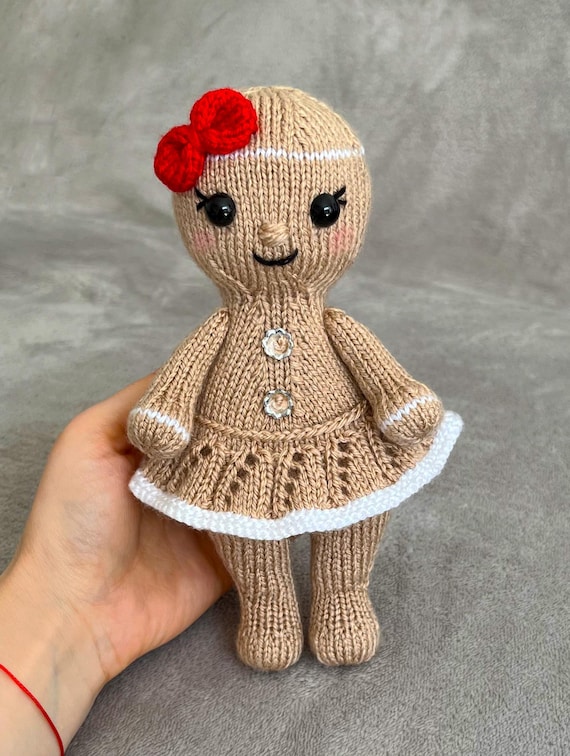 IN THE ROUND Knitting Gingerbread Girl Pattern Knitting Stuffed Toy Knitting Soft Toy Gingerbread Doll Etsy Canada