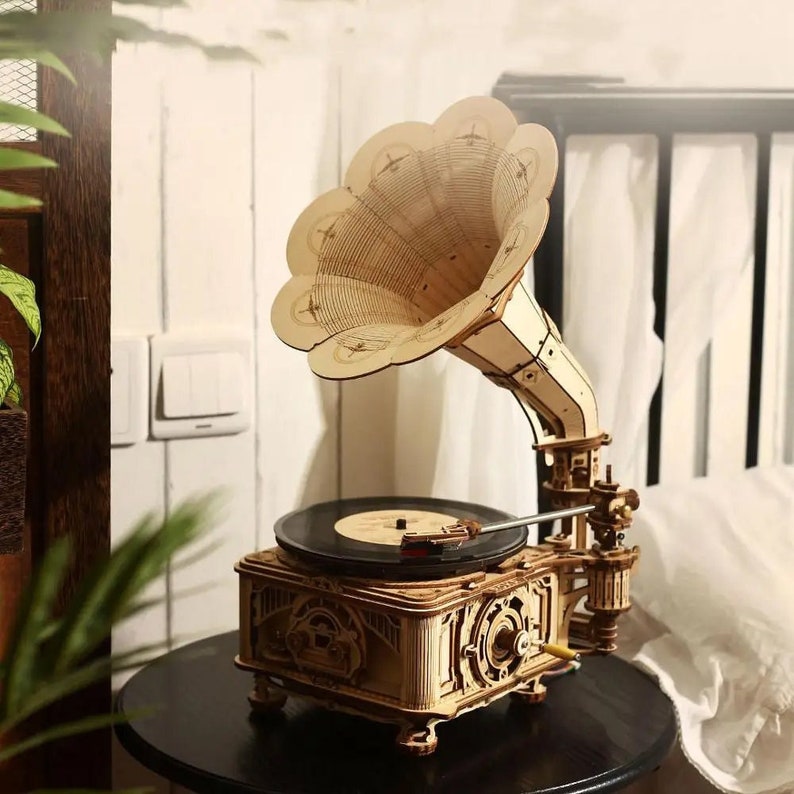 Hand Crank Classic Gramophone Wooden 3D Puzzle, Wooden Mechanical Model ...