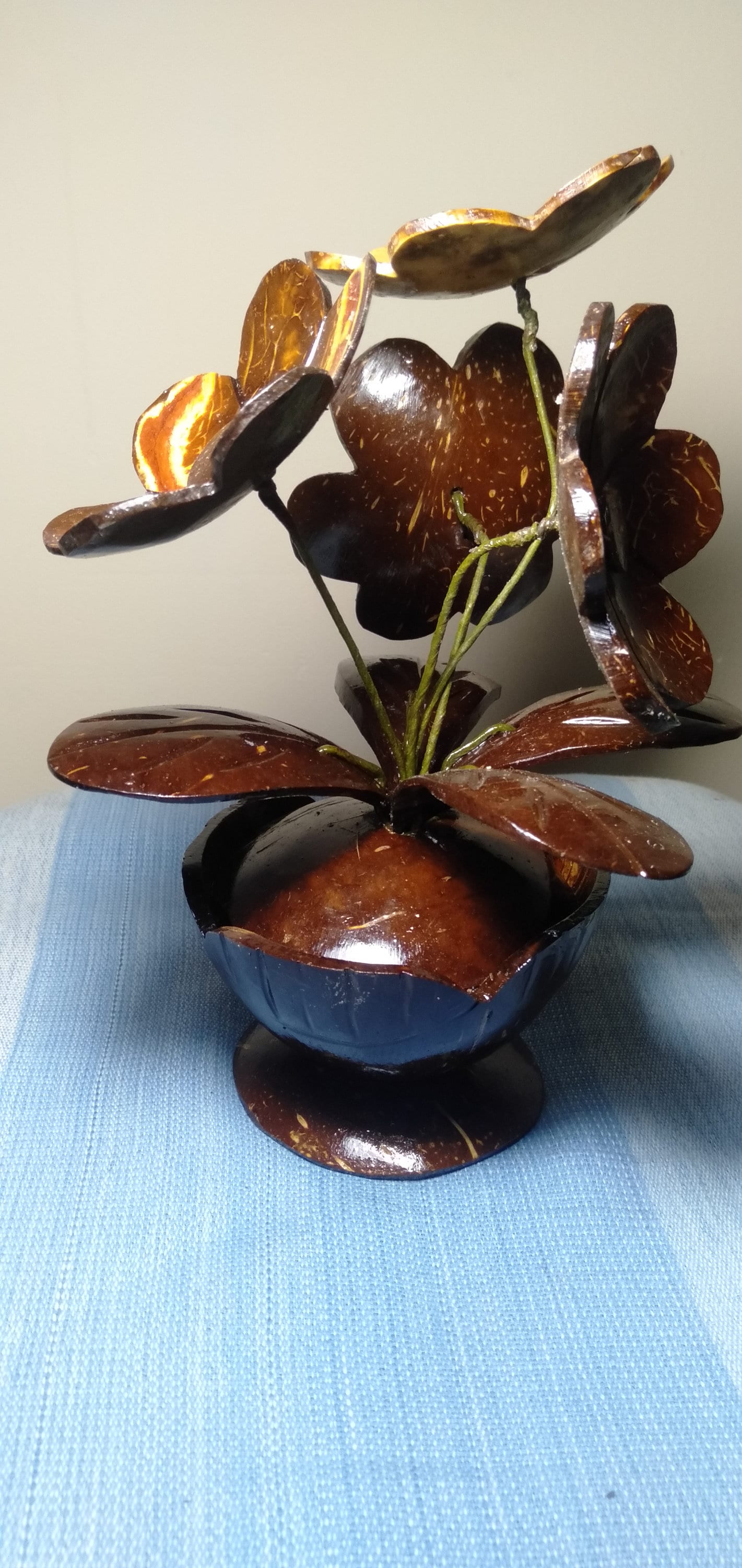 Eco-friendly Natural Coconut Shell Flowers Bunch Home / Office Deco ...