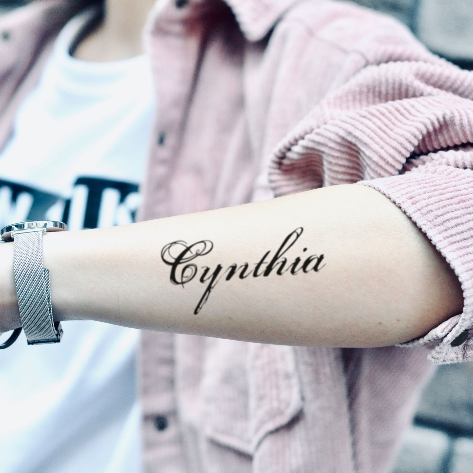 Etiqueta engomada temporal del tatuaje del nombre de Cynthia juego de 2 ...