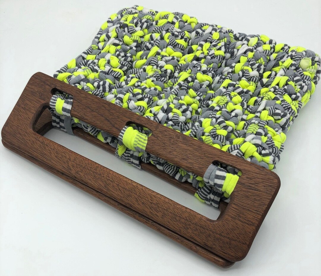 Vicky Crochet Bag With Wooden Handles. - Etsy