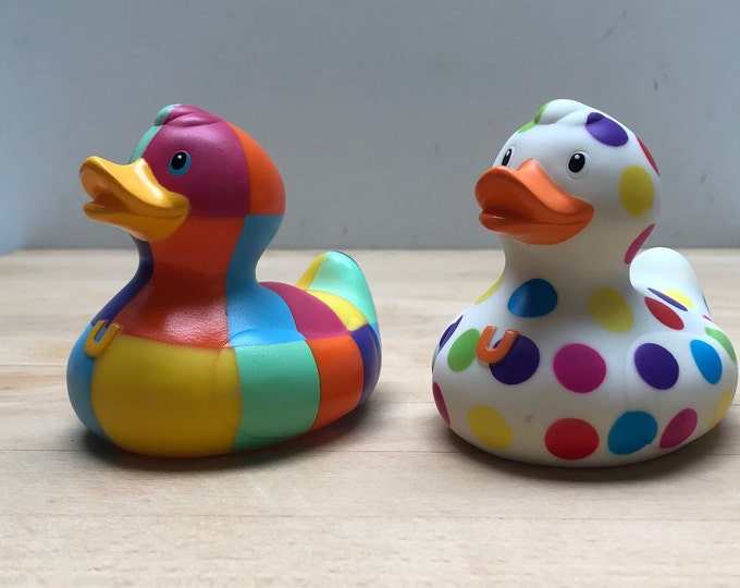 BUD Luxury Ducks Rubber Ducks, Set of 2, With Colored Dots and Blocks ...