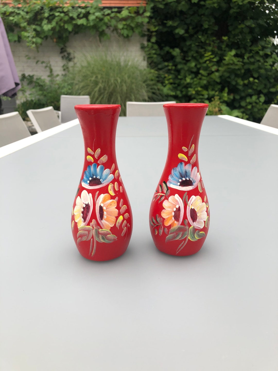 Set of 2 Satin Red Ceramic Vases, Hand Painted With Floral Motifs ...