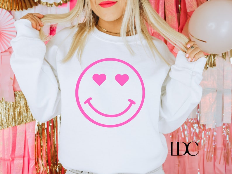 Heart Eyes SVG Valentines SVG Smiley Face SVG - Etsy