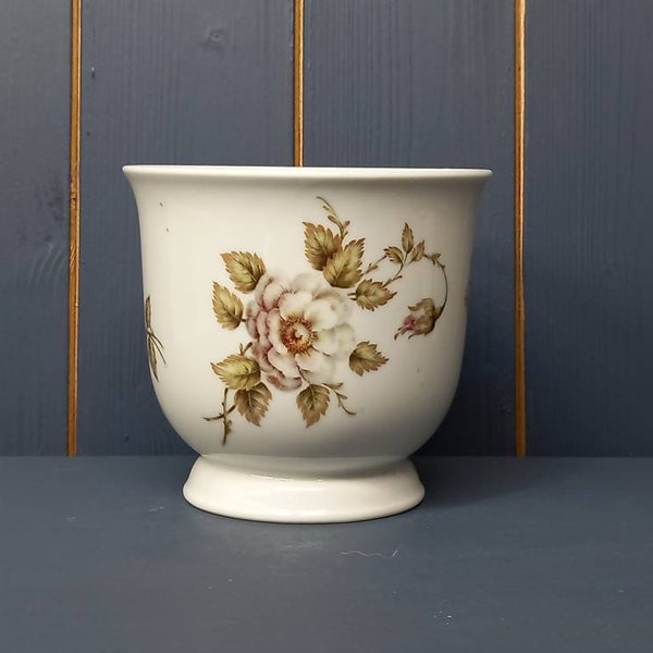 West Germany Planter - Etsy