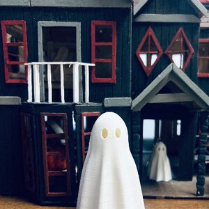 3D Printed Standing Ghost With Hidden Feet Halloween Decor Spooky Home ...