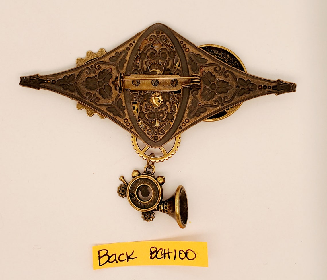 Steampunk Brooch in Antique Brass Tone With Gears Crystals - Etsy