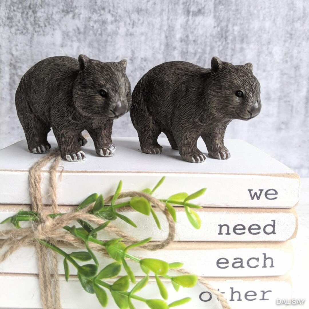Set of 2 Wombat Sculpture Figurine | Animal Statue | Wombat Gifts ...
