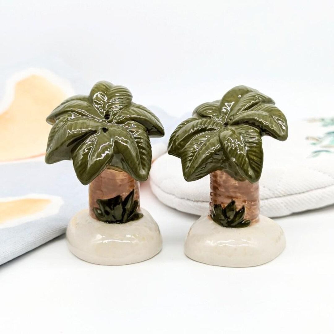 Tropical Palm Tree Salt Pepper Shaker Set | Tropical Gifts ...