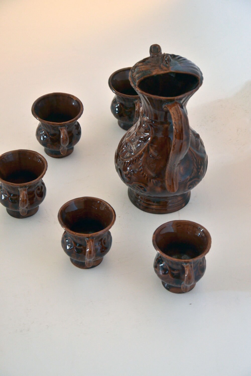 Vintage Stoneware Pottery Decanter With Set of 5 Cups or Shot Glasses ...