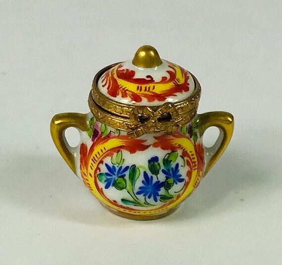 Vintage Limoges Hand Painted Pill/patch/trinket Box. in the - Etsy