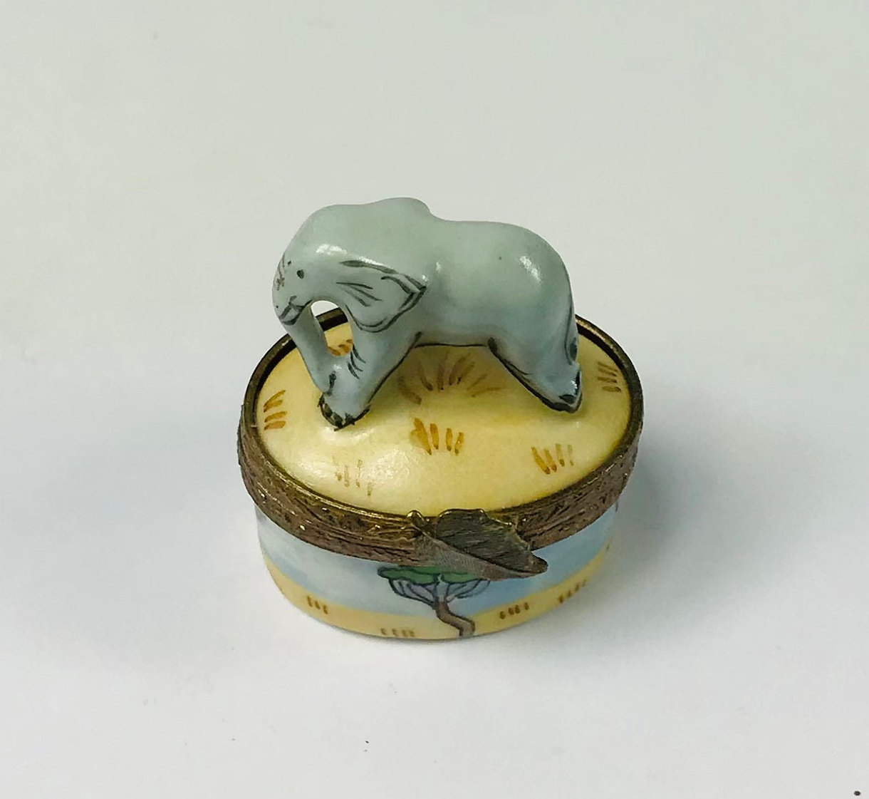 Limoges Porcelain Pill/patch Box. Featuring Elephant - Etsy