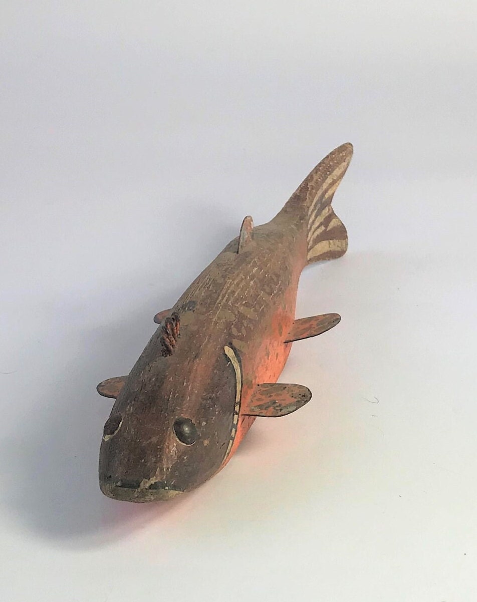 Vintage Painted Carved Wood Fish Decoy W. Attached Metal Fins & Dorsal ...