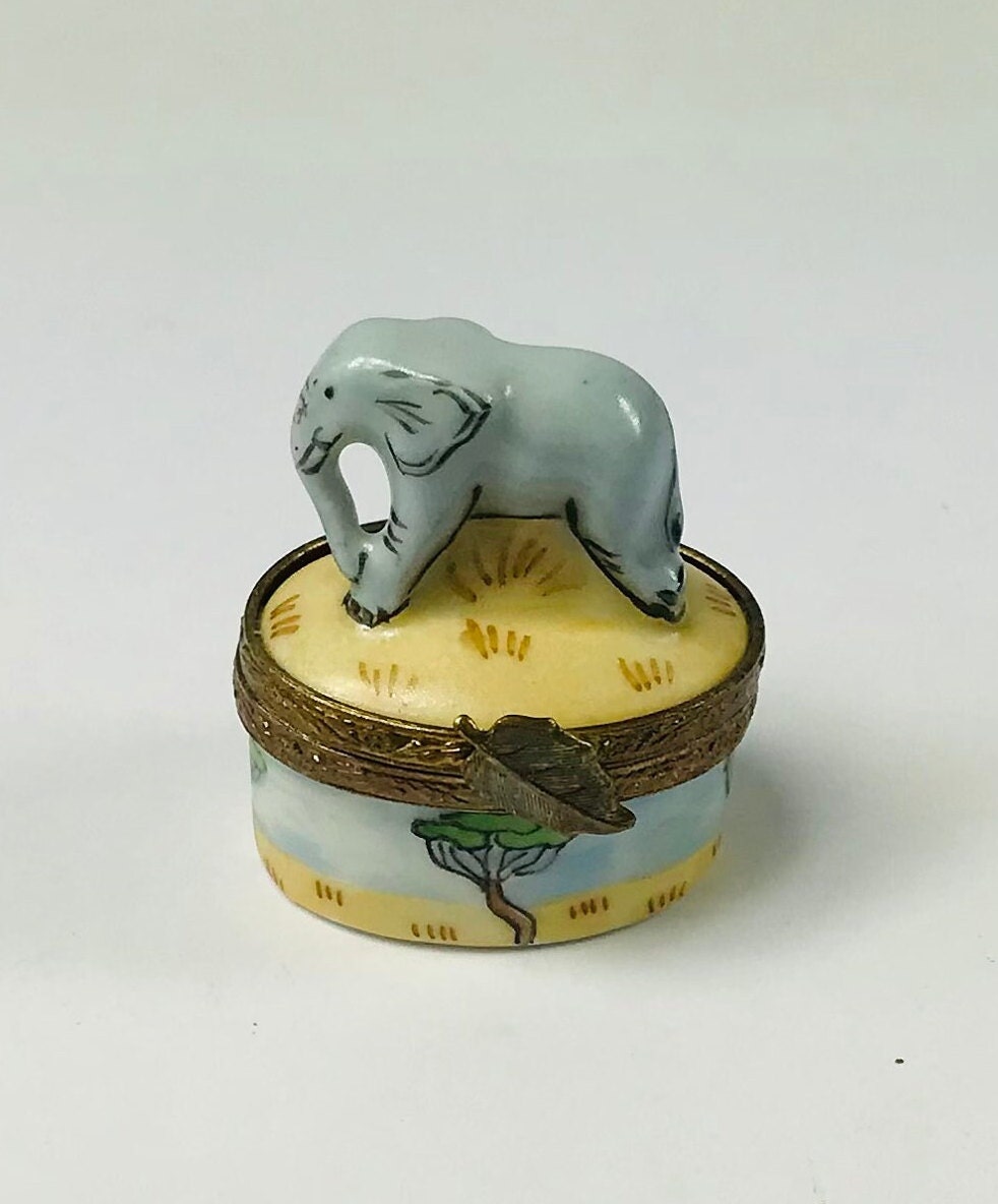 Limoges Porcelain Pill/patch Box. Featuring Elephant - Etsy