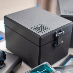 Minidisc Case With Latching Lid | Holds 10 Discs | Storage/holder/box ...