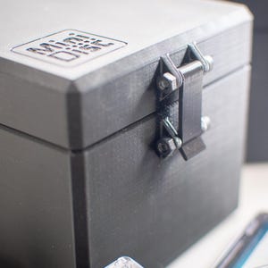 Minidisc Case With Latching Lid | Holds 10 Discs | Storage/holder/box ...