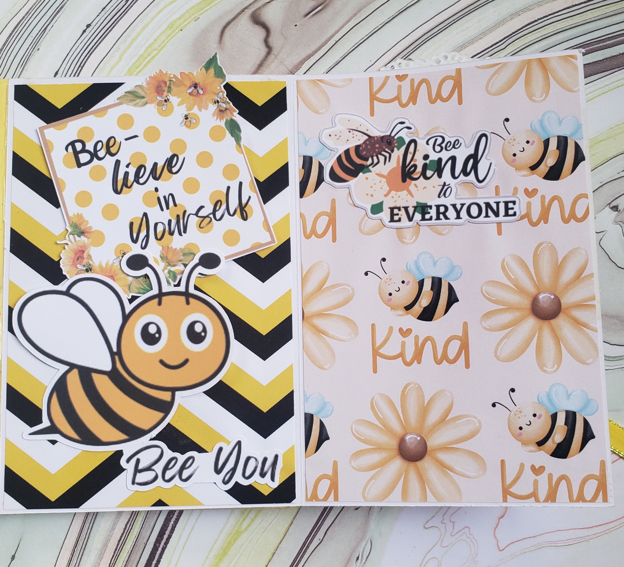 Honey Bee / Flip Book / Pocket Book / Folio / Journal / Happy Mail Idea ...