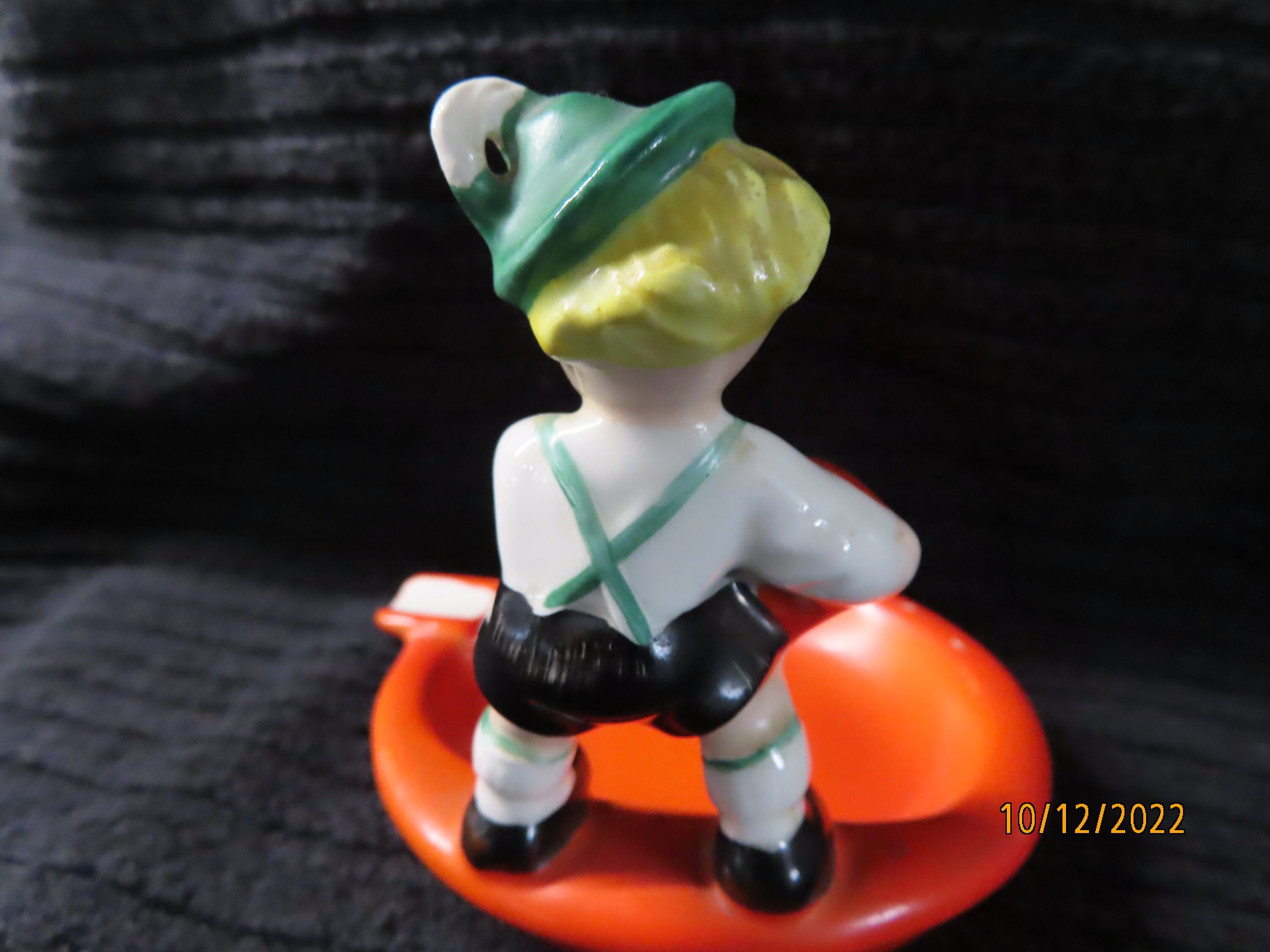 Vintage M I Hummel Goebel boy HOLDING Heart - Etsy