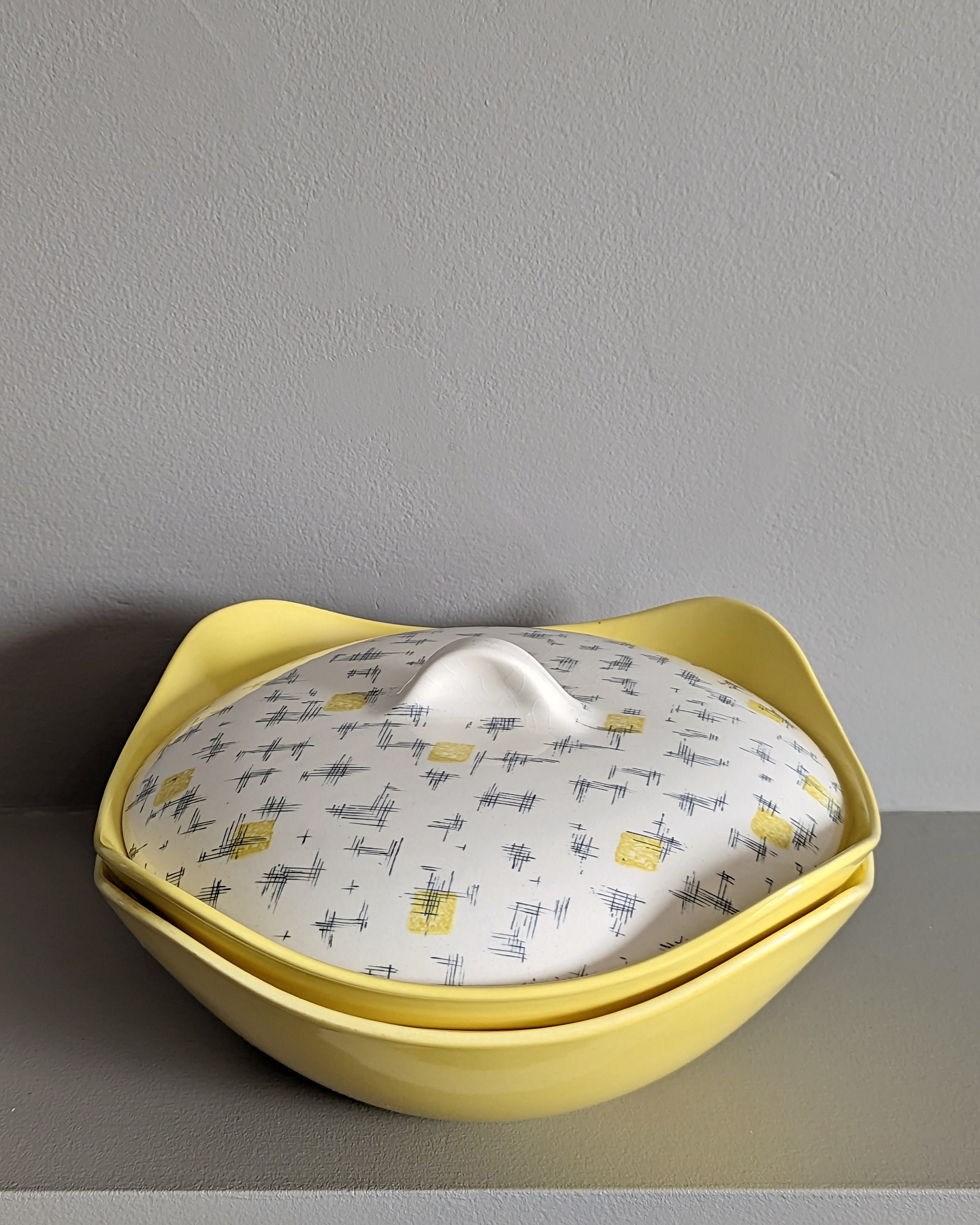 Iconic Mid-century Midwinter Pottery Savanna by Jessie Tait Tureen and ...
