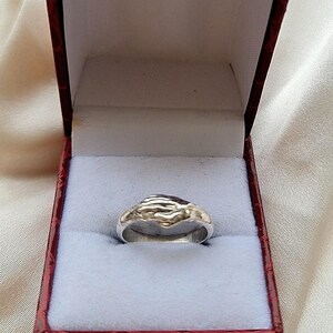 Interlocking Holding Hands Ring, 925 Sterling Silver Romantic Love ...