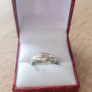 Interlocking Holding Hands Ring, 925 Sterling Silver Romantic Love ...